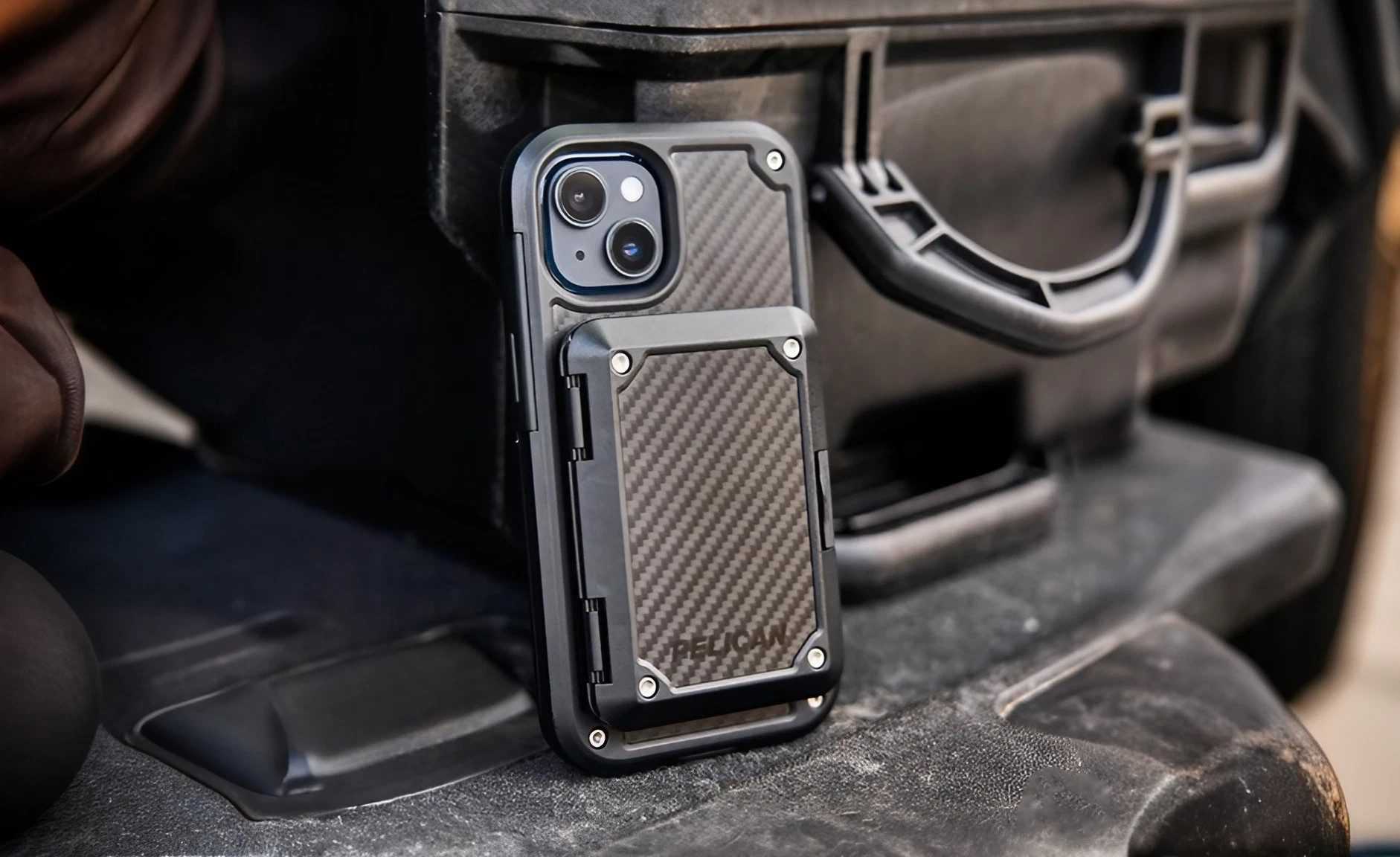 6 Best MagSafe Wallets With RFID Protection - MagSafeHub