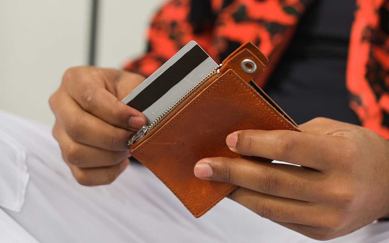 Will MagSafe Case Ruin Credit Cards? - MagSafeHub