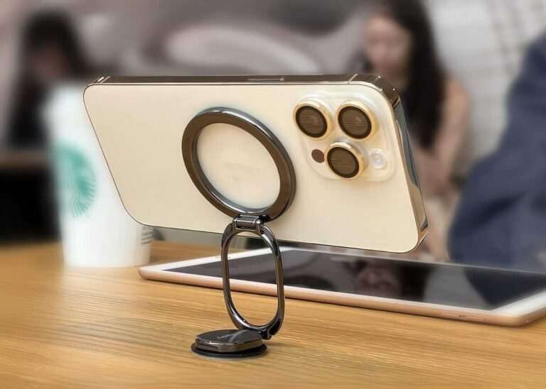 10 Highly-Rated MagSafe Camera Grips for Taking Great Photos