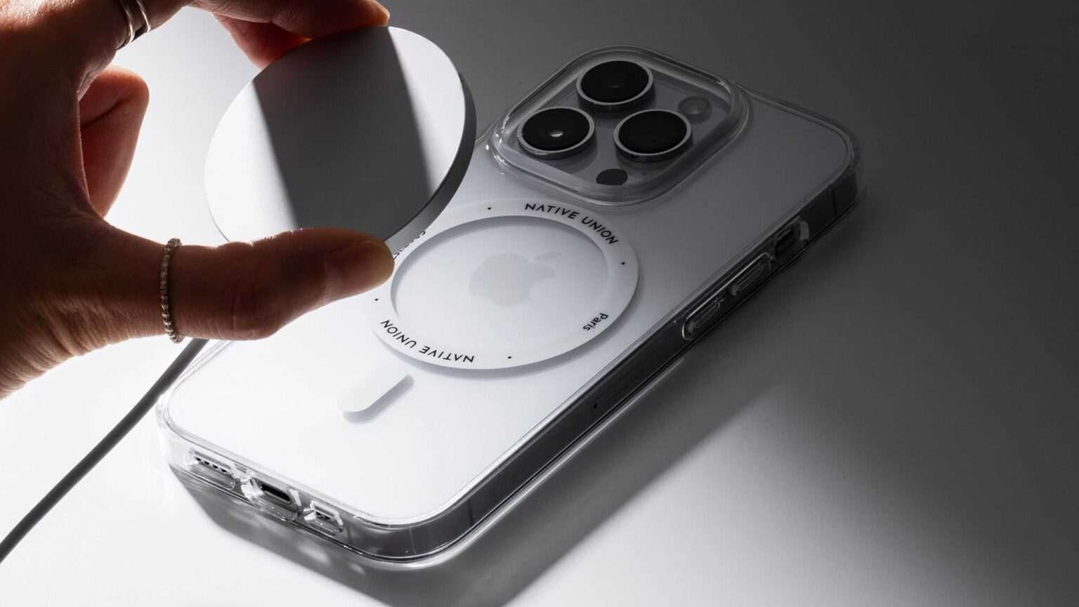 How to Clean MagSafe Case Based on Material - MagSafeHub
