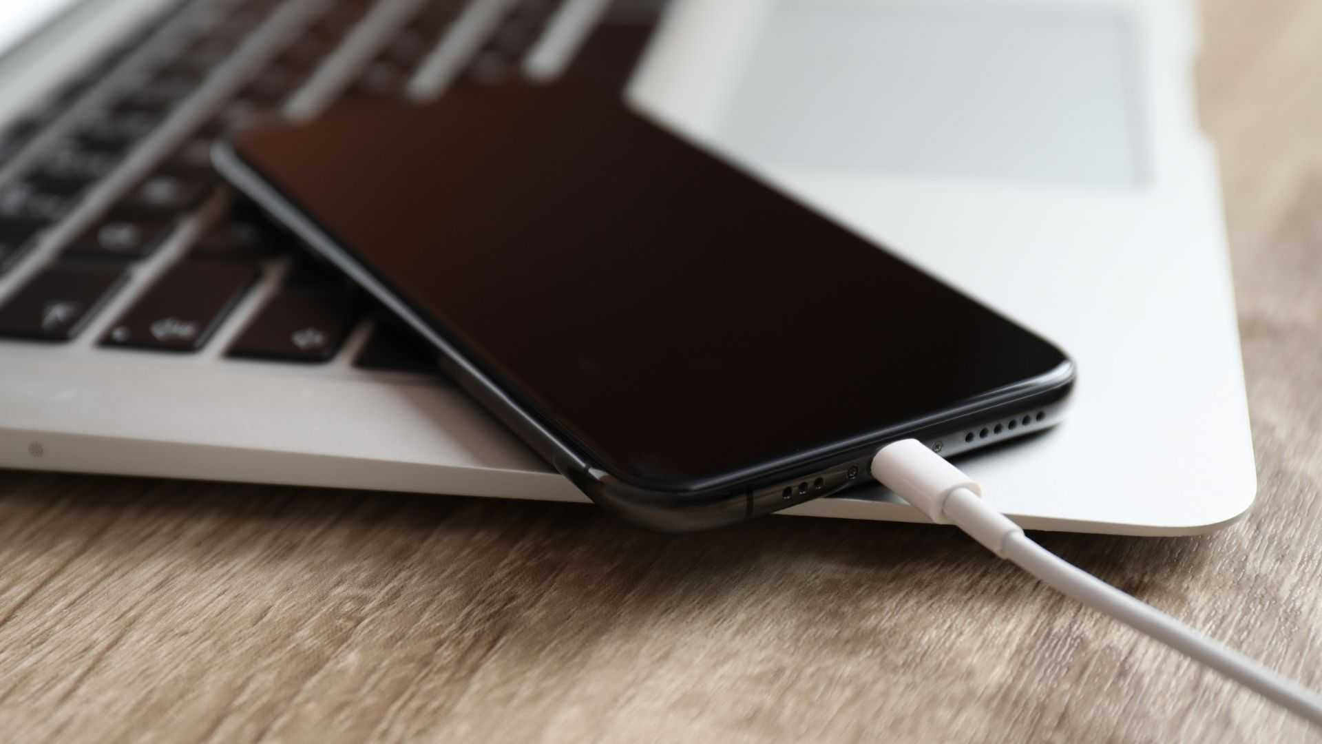 Is MagSafe Better Than Lightning for Charging? - MagSafeHub